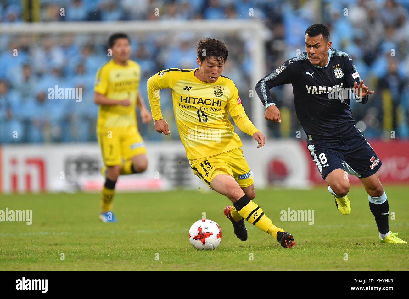 Chiba, Japan. 18th Nov, 2017. Kim Bo-Kyung (Reysol), Fozil Musaev ...