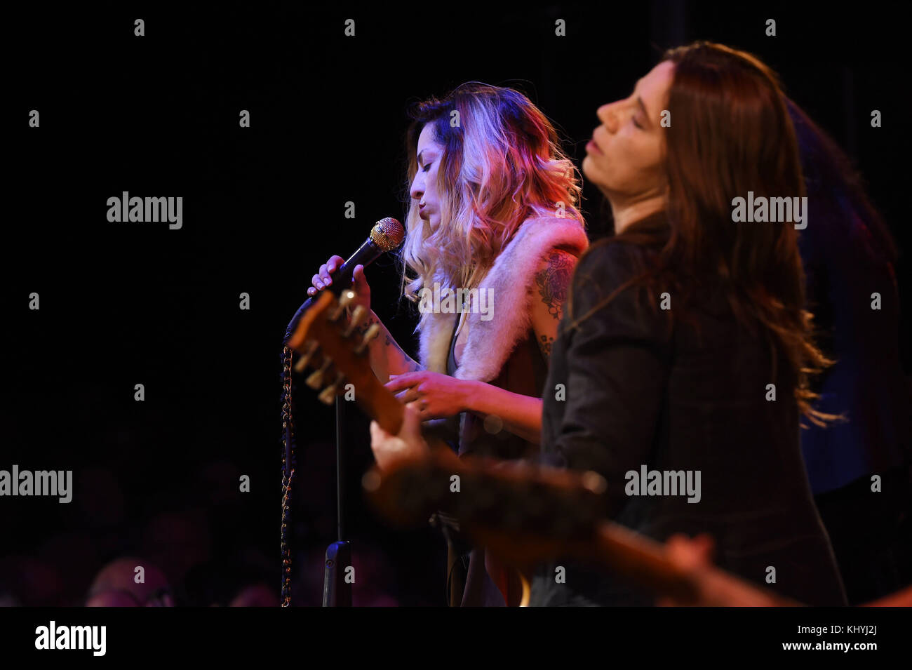 Sumperk, Czech Republic. 18th Nov, 2017. US singer DANA DANGER (left ...