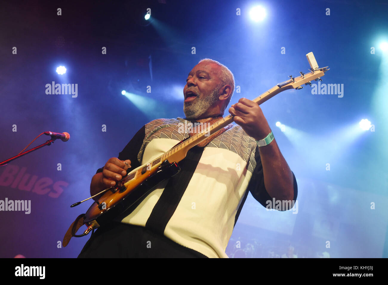 Sumperk, Czech Republic. 17th Nov, 2017. US musician ZAC HARMON ...