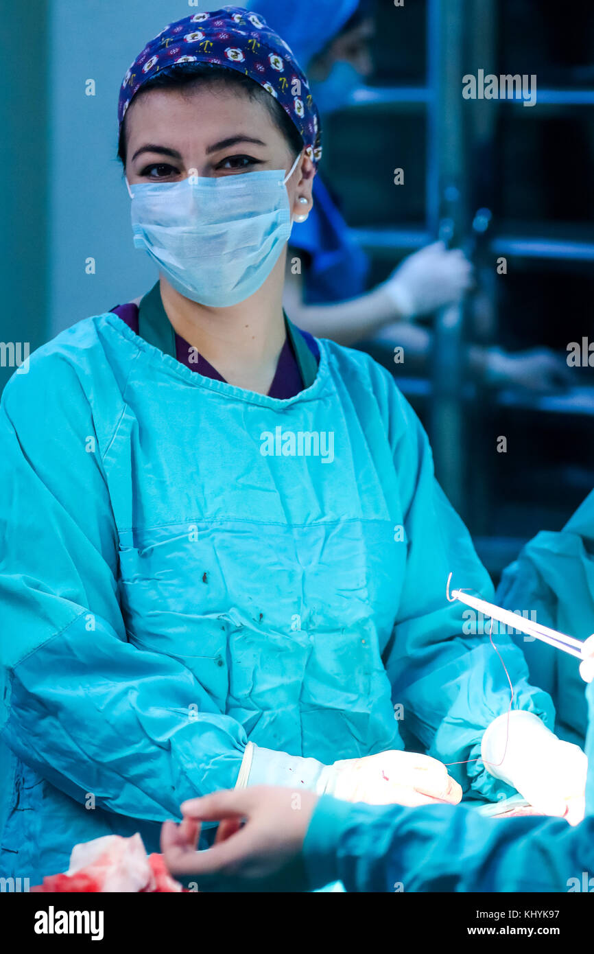 Cesarean doctor hi-res stock photography and images - Alamy