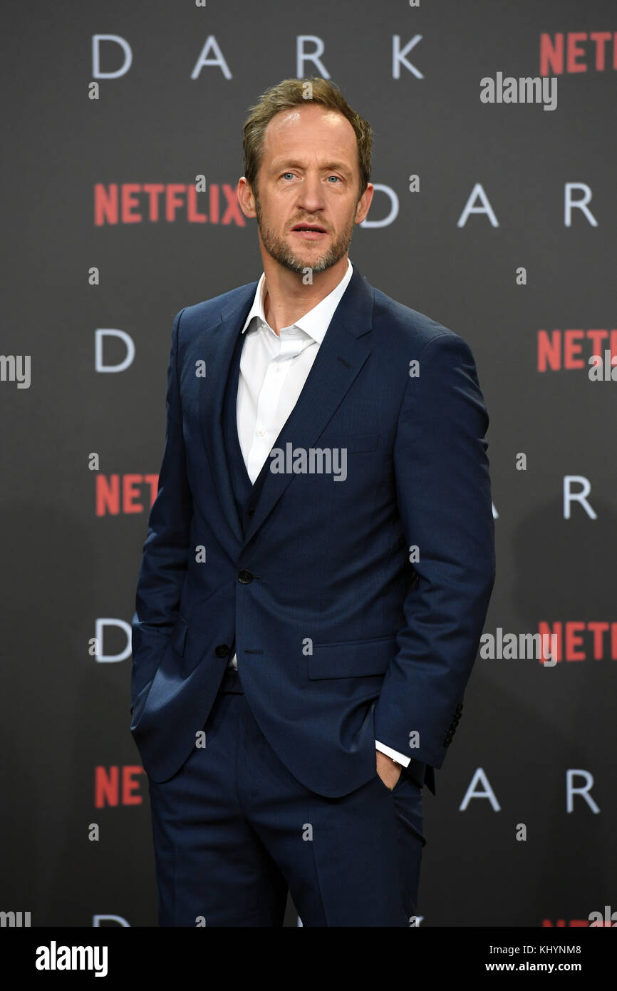 Berlin, Germany. 20th Nov, 2017. Stephan Kampwirth arrives at the ...