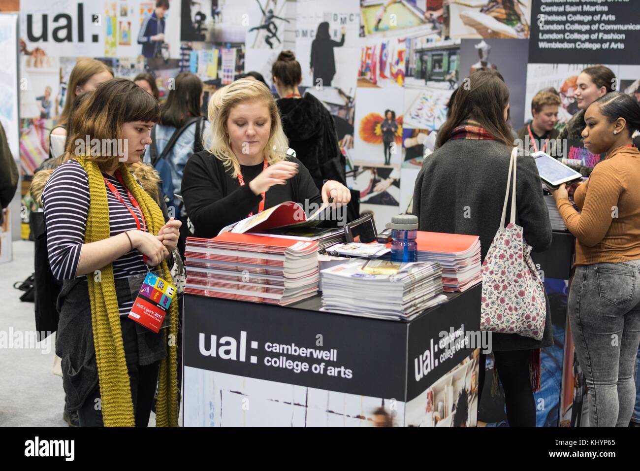 Ucas apply hi-res stock photography and images - Alamy