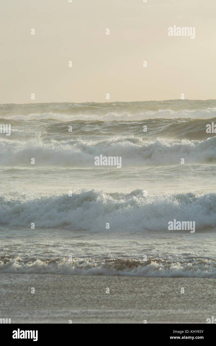 Ramlet Al Baida, Beirut Lebanon, 21st Nov, 2017. Close up of waves on a ...