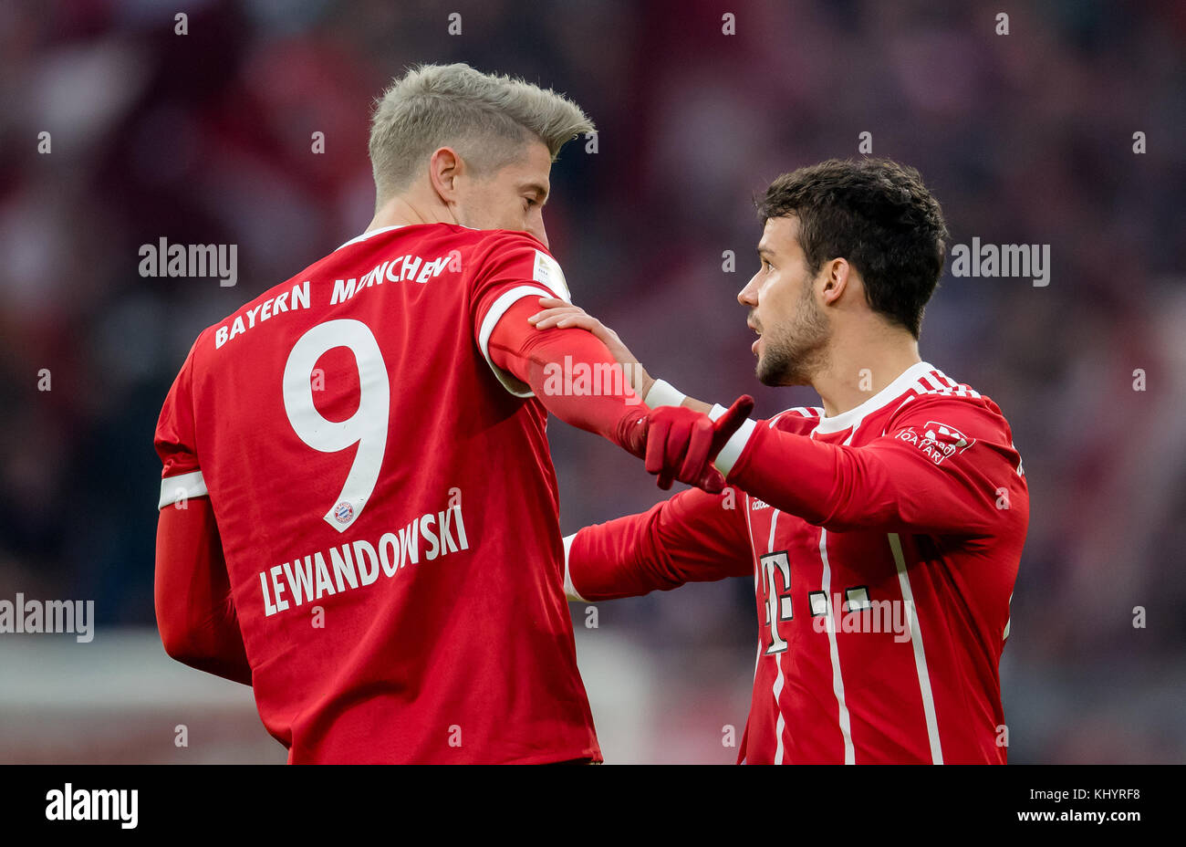 Munich, Germany. 18th Nov, 2017. Munich's Robert Lewandowski and Juan ...