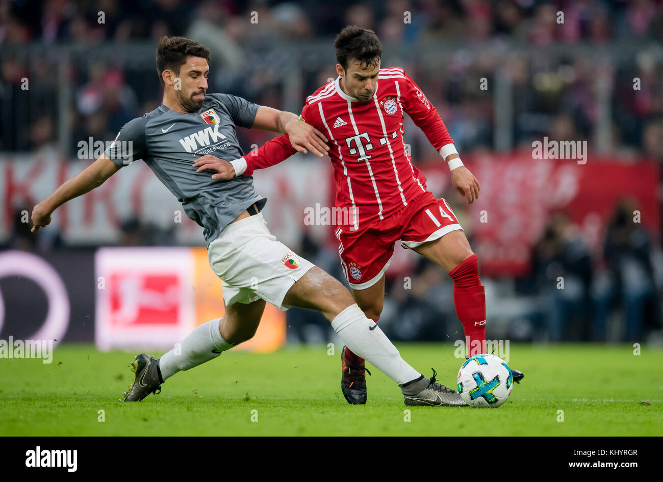 Munich, Germany. 18th Nov, 2017. Munich's Juan Bernat and Augsburg's ...