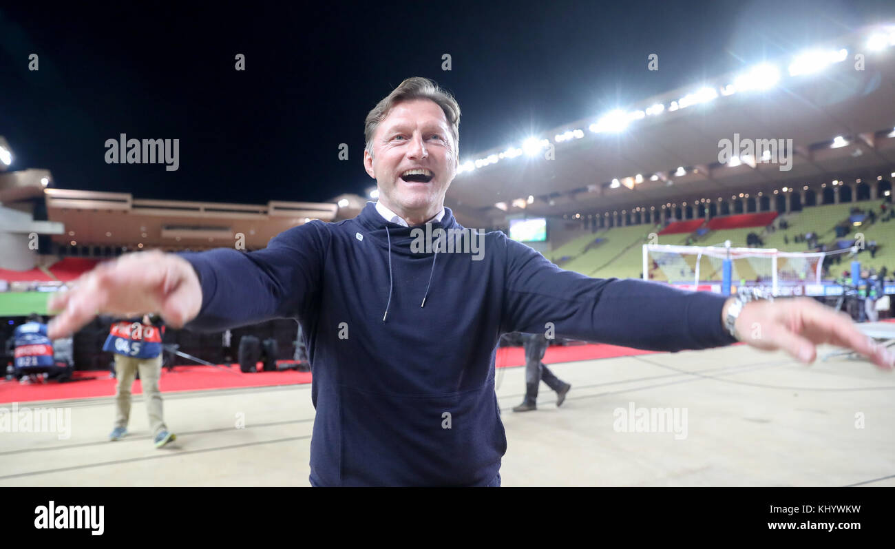 Monaco, Monaco. 21st Nov, 2017. Leipzig's coach Ralph Hasenhuettl ...