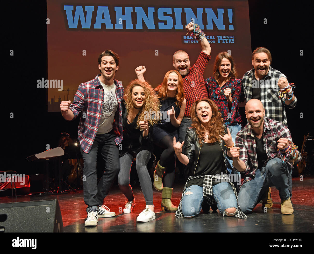 The ensemble (L-R, back) Thomas Hohler (alias Tobi), Dorina Garud ...