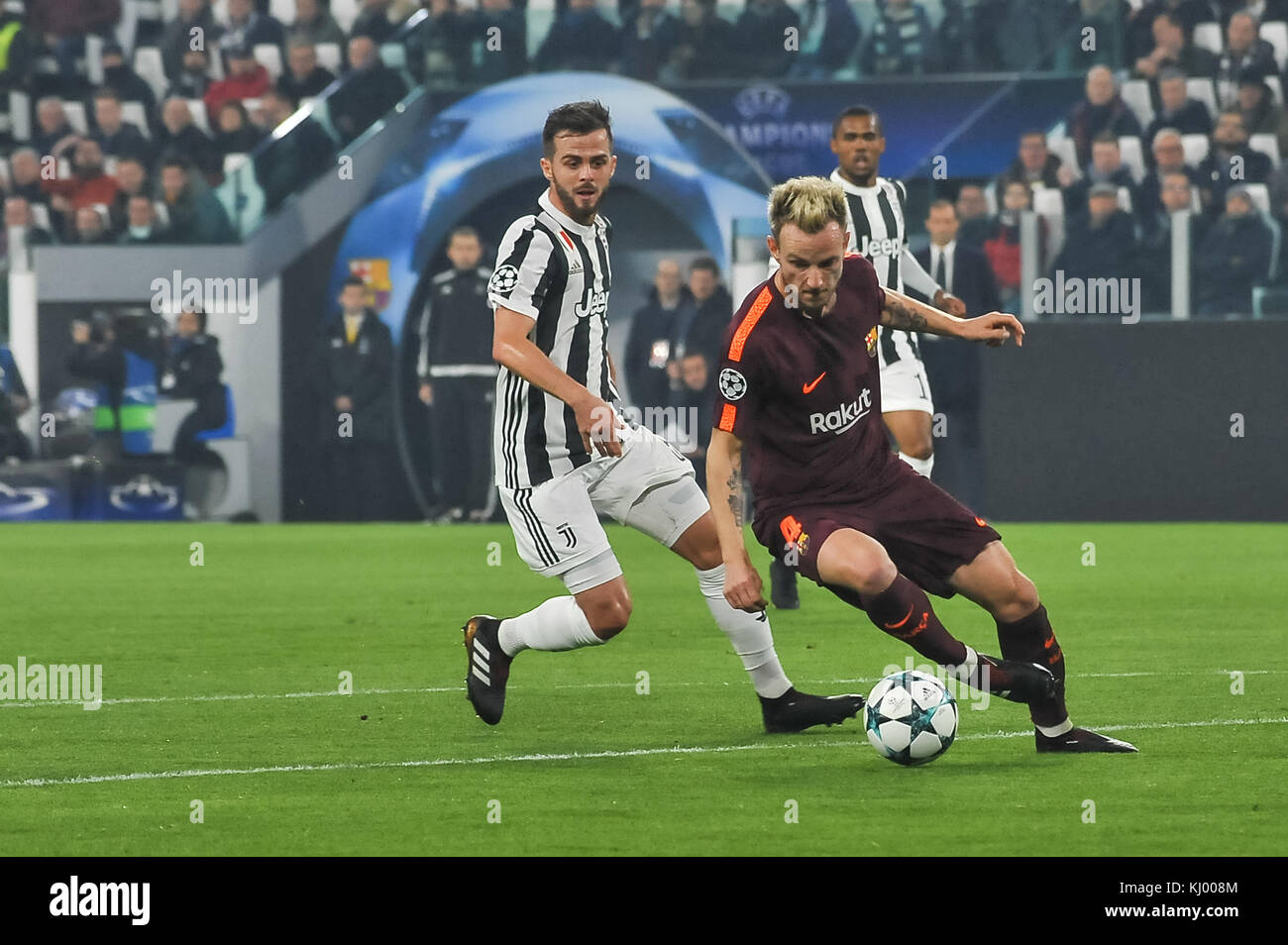 Ivan rakitić fc barcelona hi-res stock photography and images - Alamy