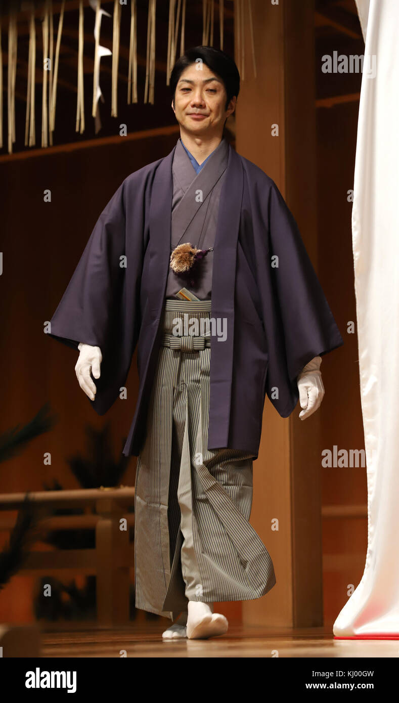 Tokyo, Japan. 22nd Nov, 2017. Japanese Kyogen stage actor Nomura Mansai ...