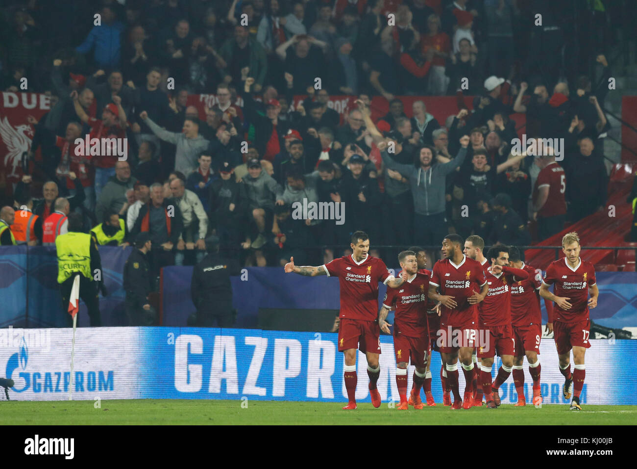 Liverpool football team 2017 hi-res stock photography and images - Alamy