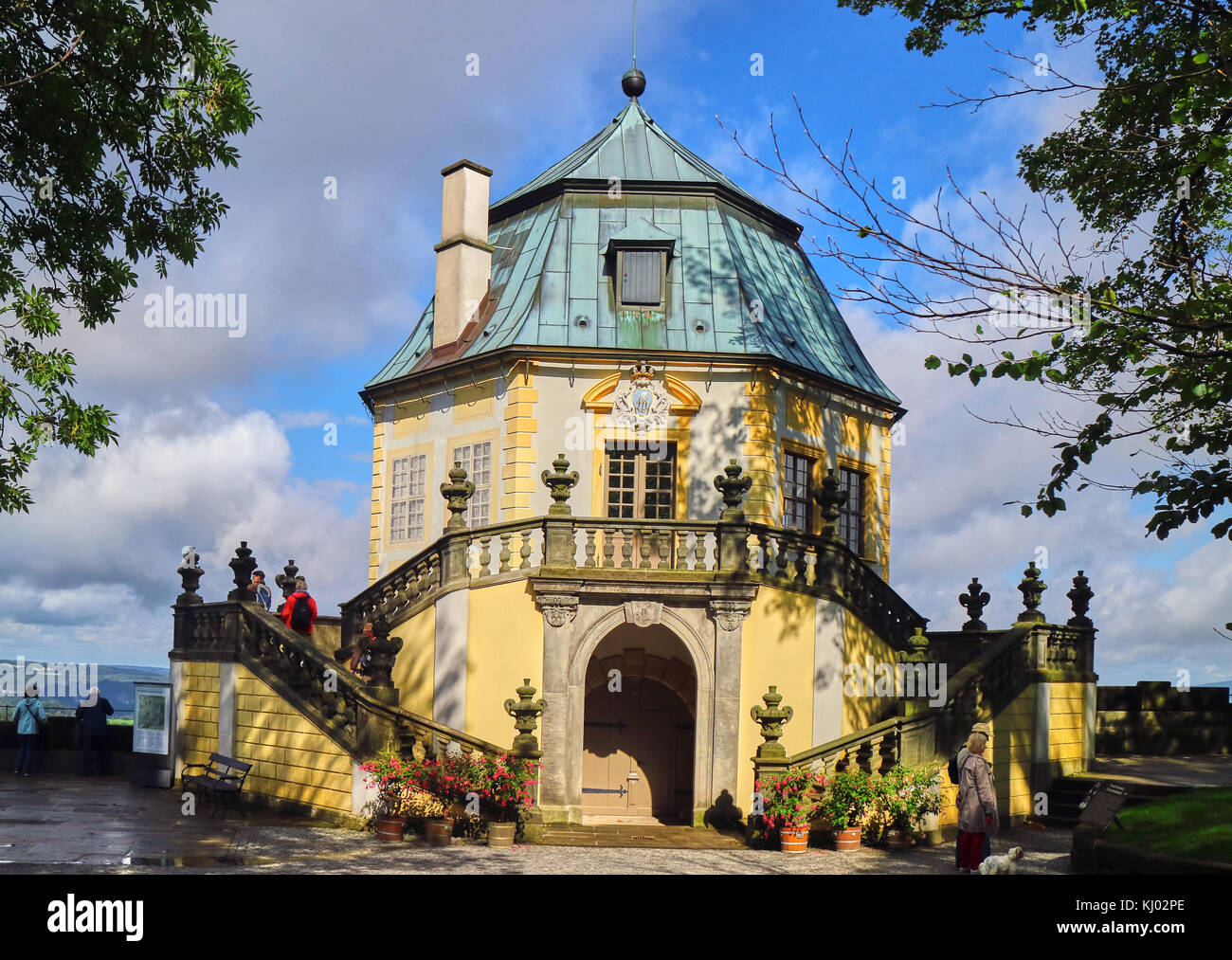 Baroque residences hi-res stock photography and images - Alamy