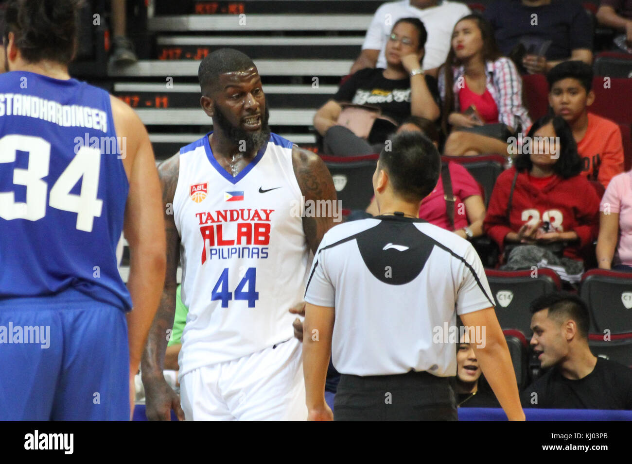 Gilas pilipinas hi-res stock photography and images - Alamy