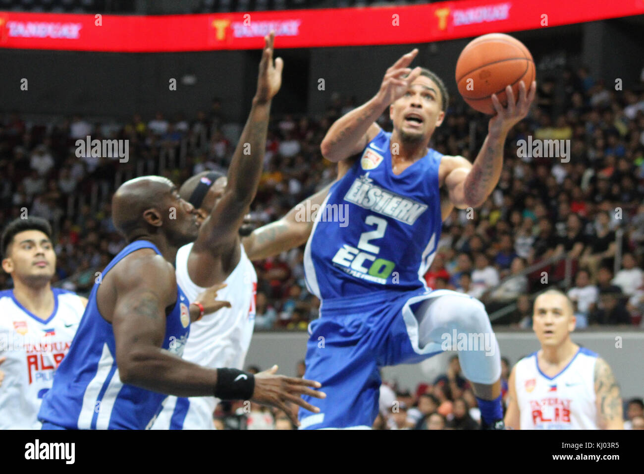 Pasay City, Philippines. 19th Nov, 2017. Marcus Elliott (2) of Hong ...