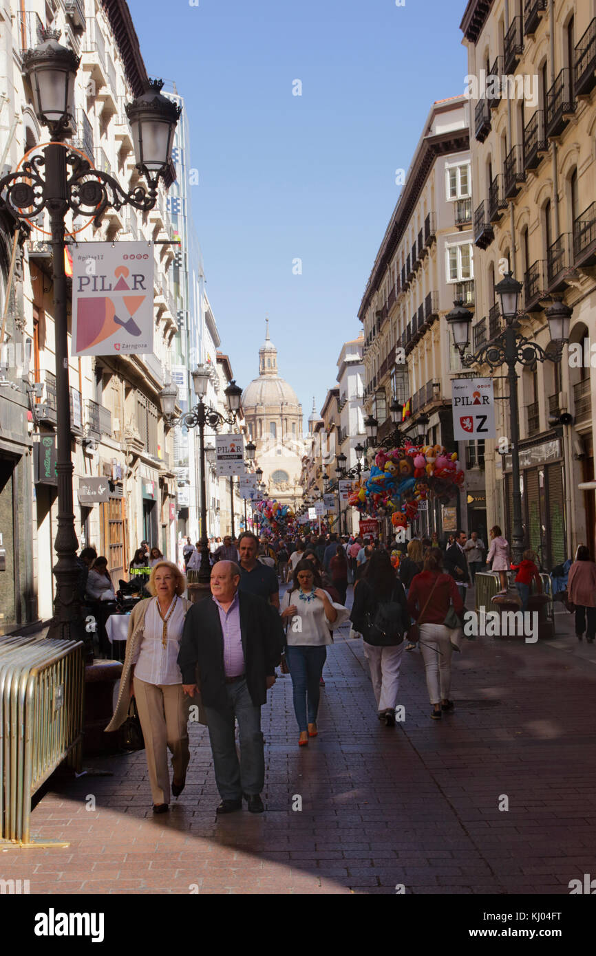 Calle de Alfonso I shopping street Zaragoza Spain Stock Photo - Alamy