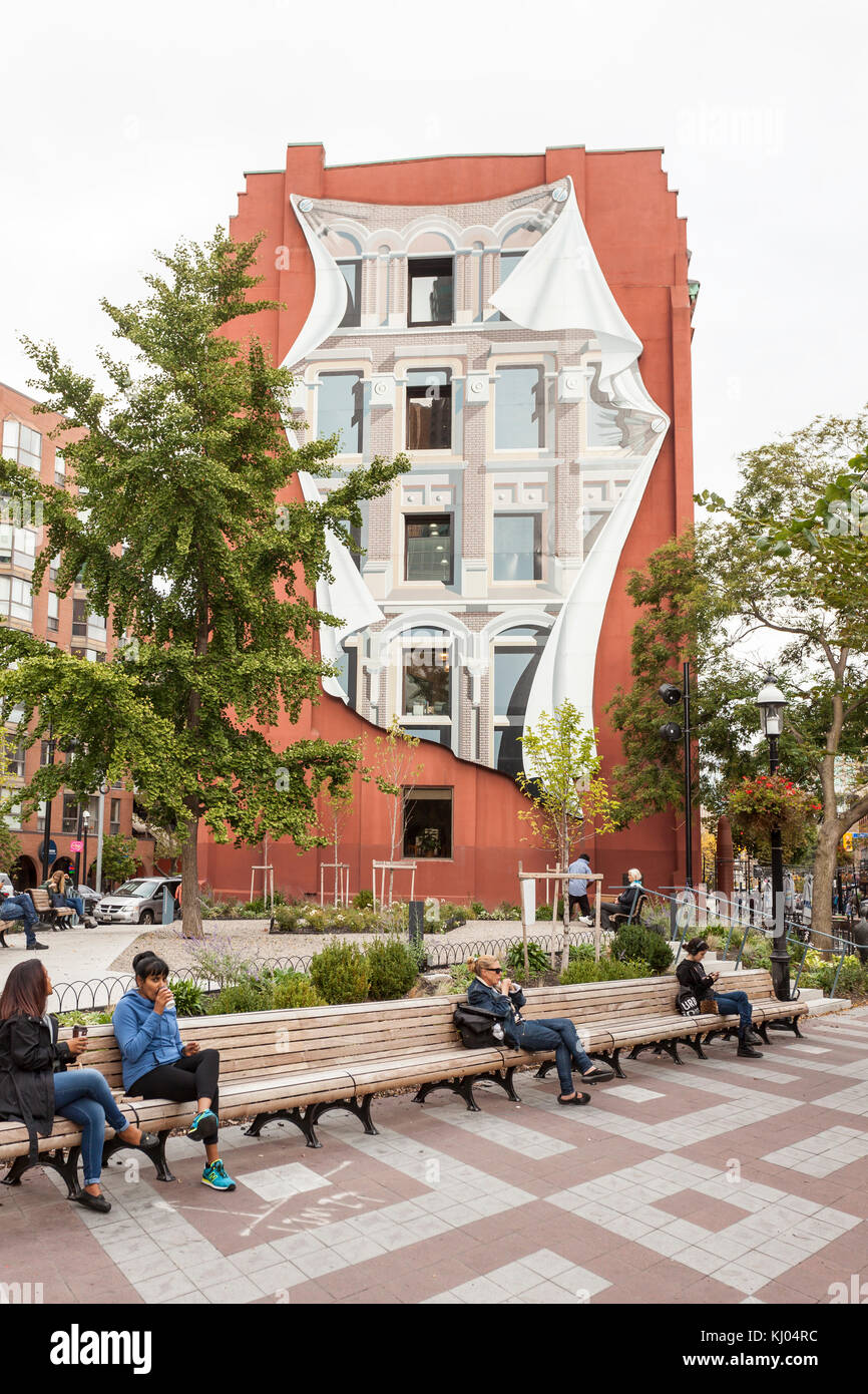 Fake building facade hi-res stock photography and images - Alamy