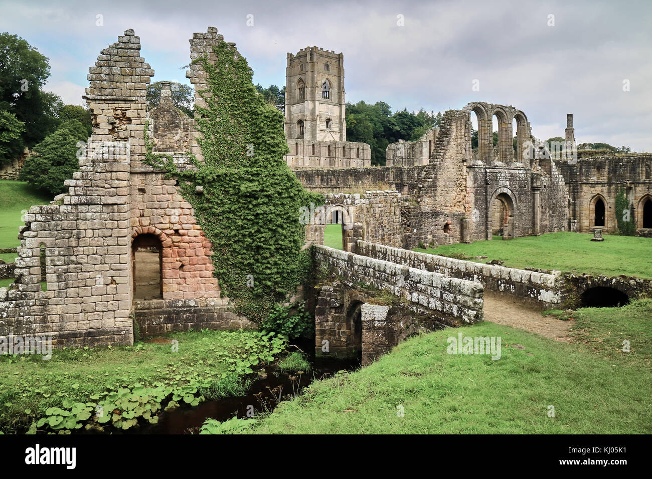 England, NorthYorkshire; the ruins of the 12th century Cistercian Abbey ...