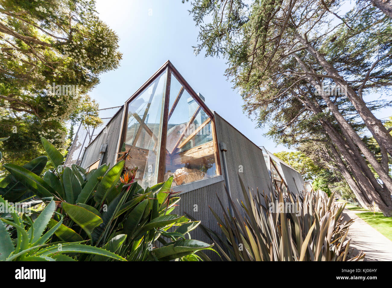 he Gehry Residence is architect Frank Gehry's own house. It was ...
