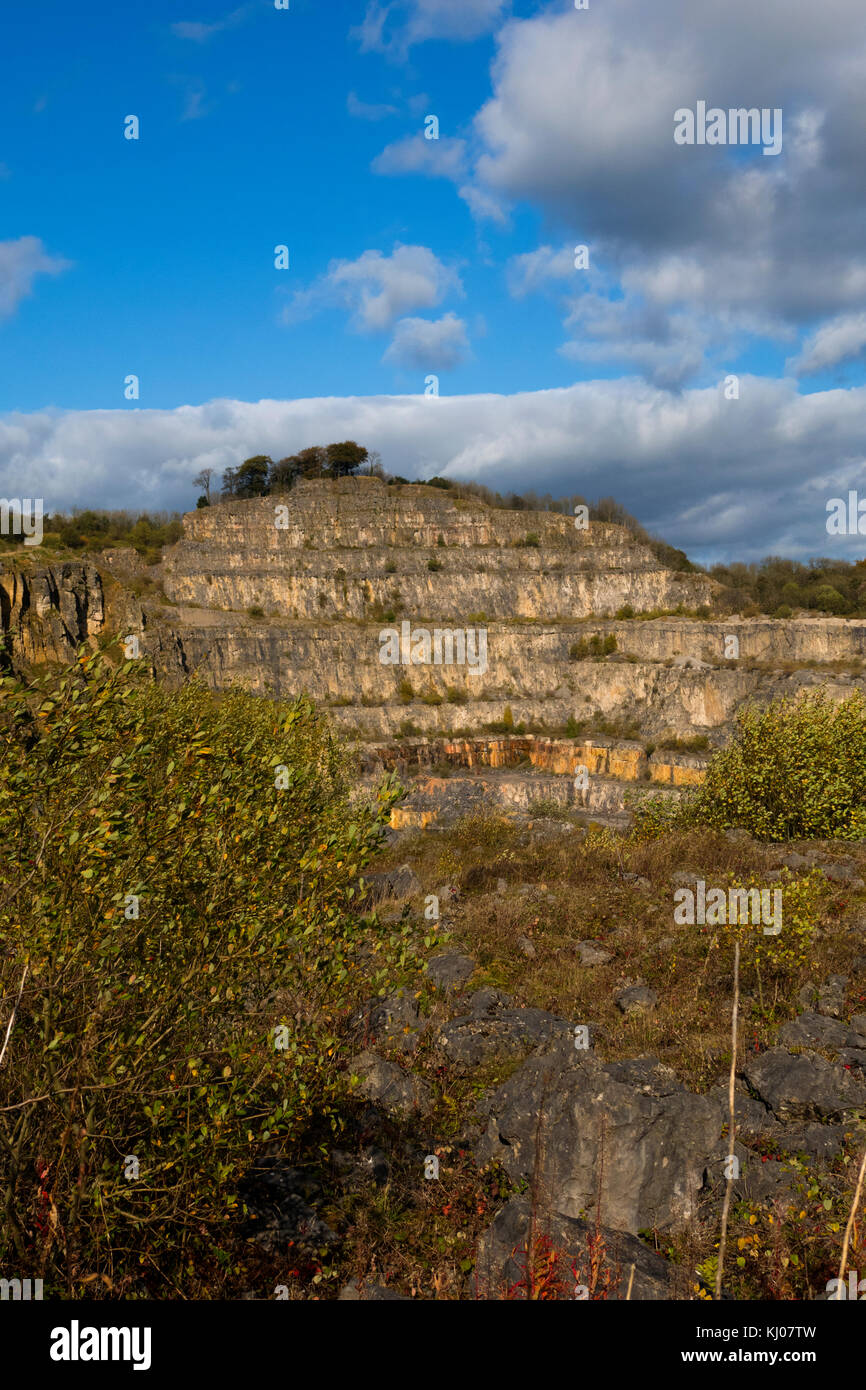 Middlepeak quarry Wirksworth Stock Photo - Alamy