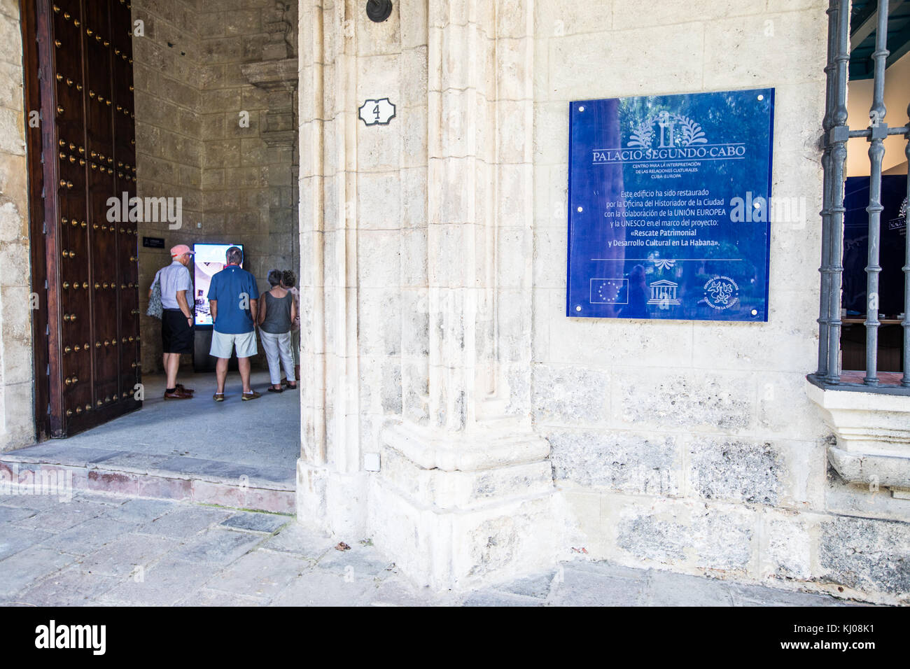 Tourists entering Palacio Segundo Cabo, Havana, Cuba Stock Photo - Alamy