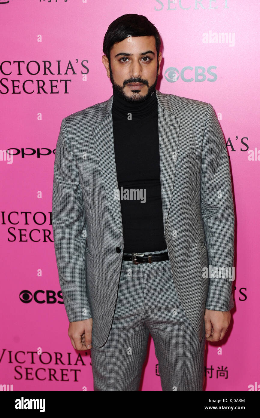 Mohammed Sultan attending the Pink Carpet prior to the Victoria's ...