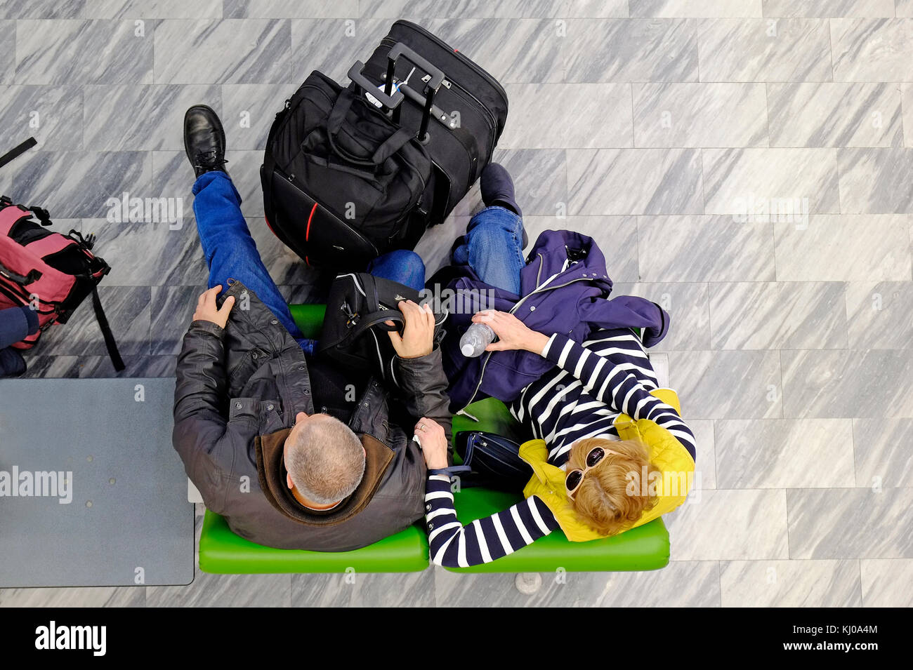 Airport departure overview hi-res stock photography and images - Alamy