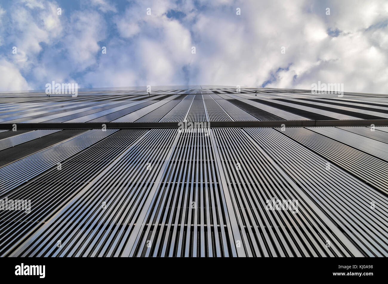 World trade center building 7 2001 hi-res stock photography and images ...