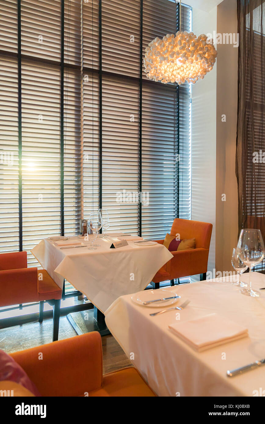 Table Setting interior in Restaurant Stock Photo - Alamy