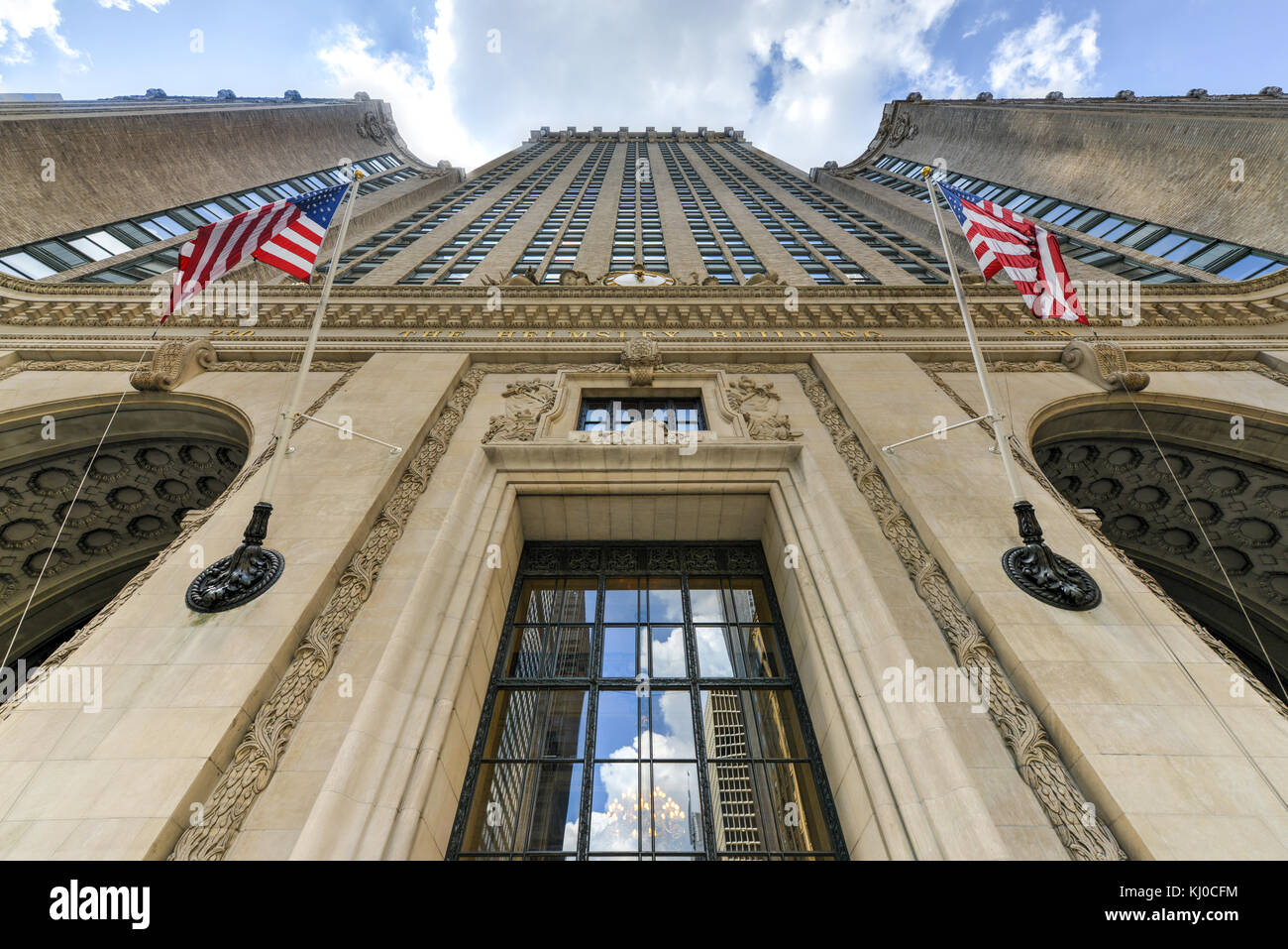 17 story building hi-res stock photography and images - Alamy