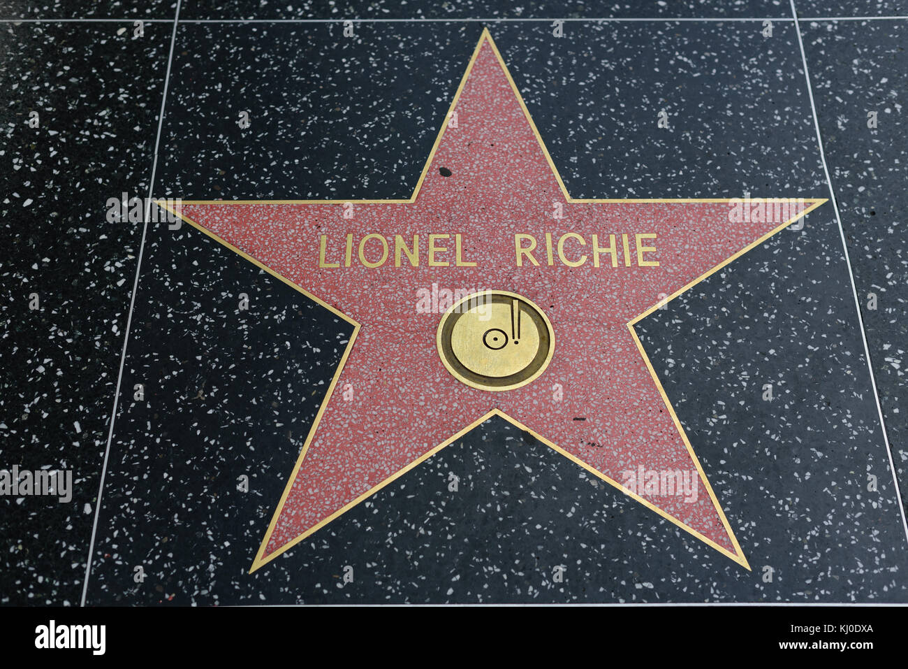HOLLYWOOD, CA - DECEMBER 06: Lionel Richie star on the Hollywood Walk ...