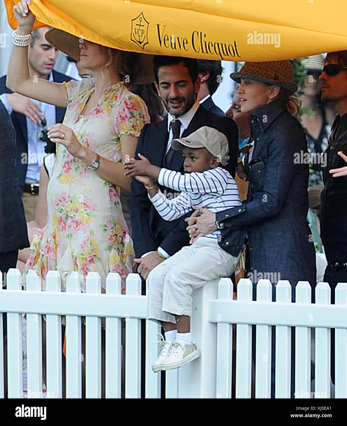 NEW YORK - MAY 30: Madonna, David attends the 2009 Veuve Clicquot ...