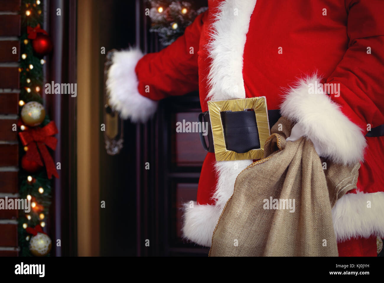 Present house hi-res stock photography and images - Alamy