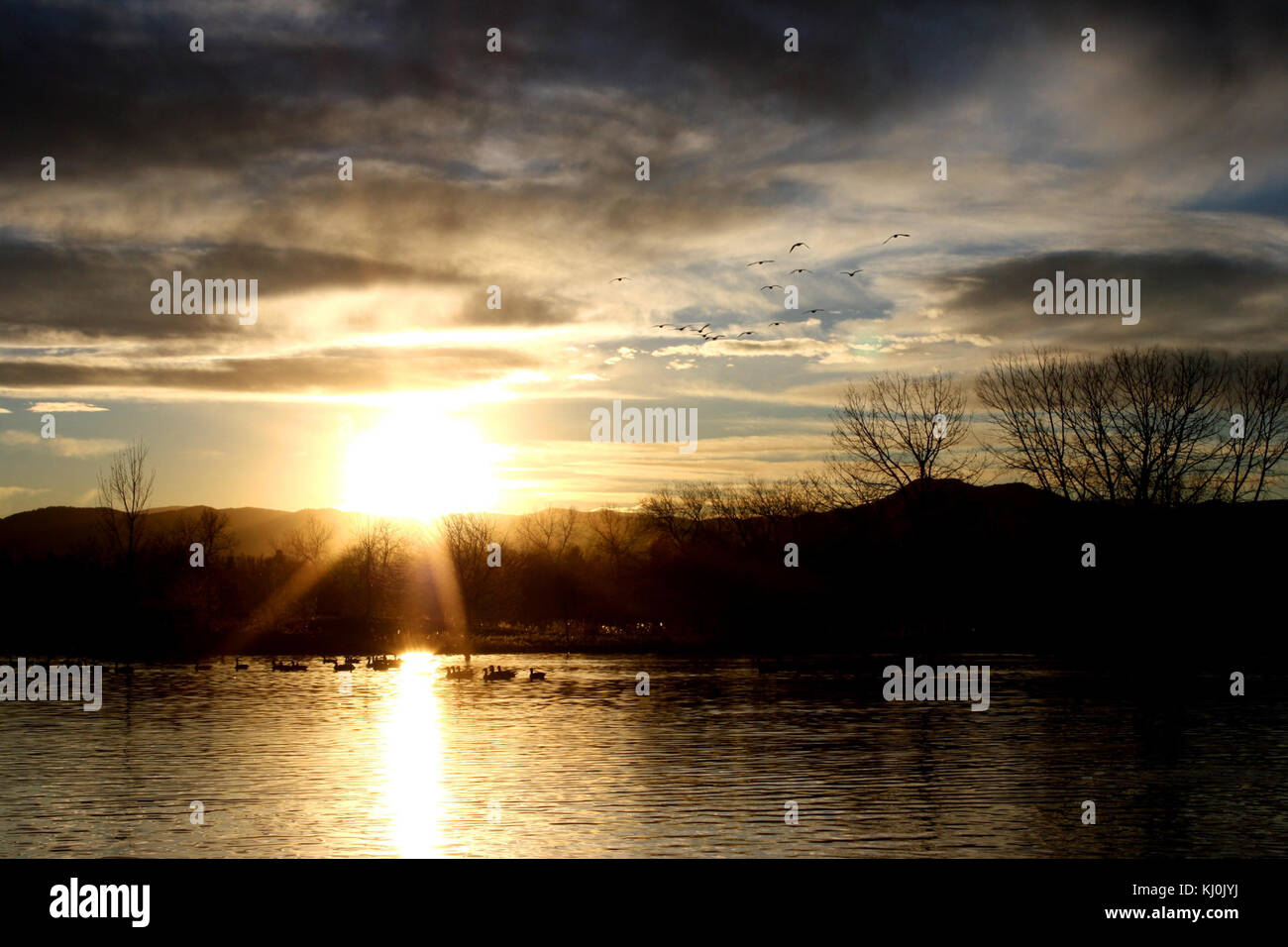 Evening sun setting hi-res stock photography and images - Alamy