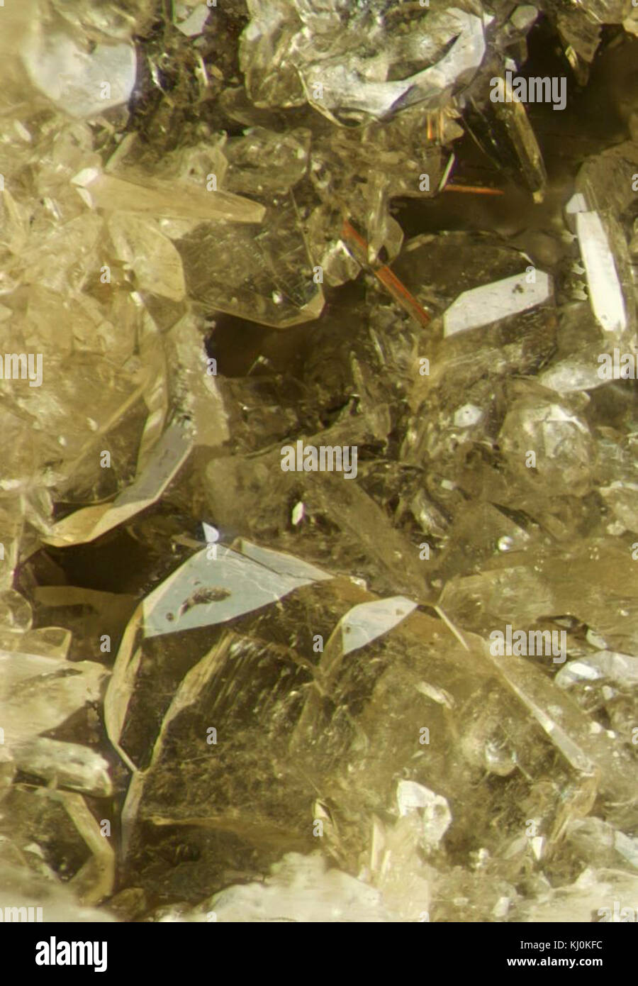 Axinite hi-res stock photography and images - Alamy