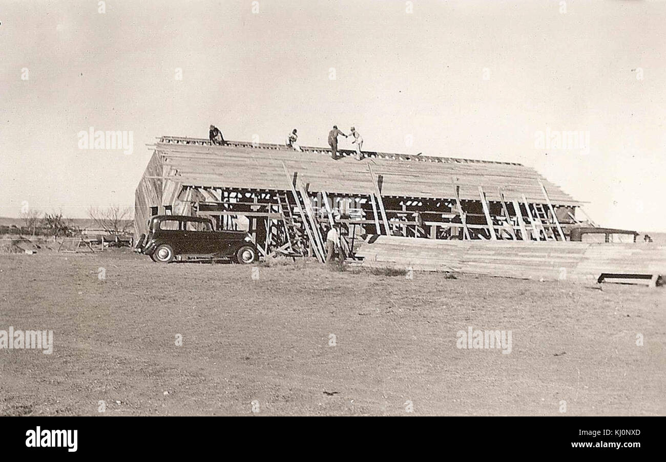 Historic image construction work hi-res stock photography and images ...