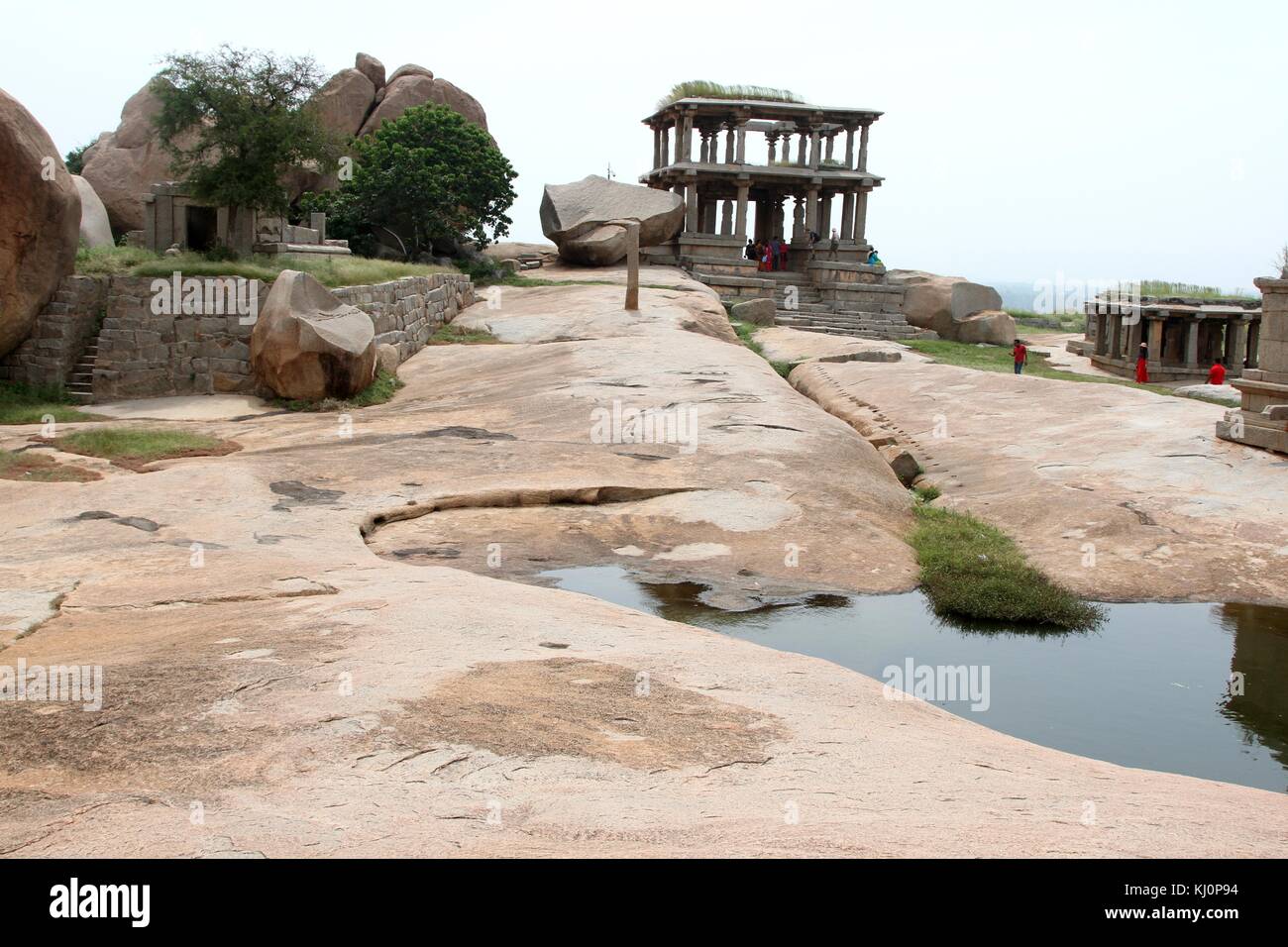 Group of monuments at hampi hi-res stock photography and images - Alamy