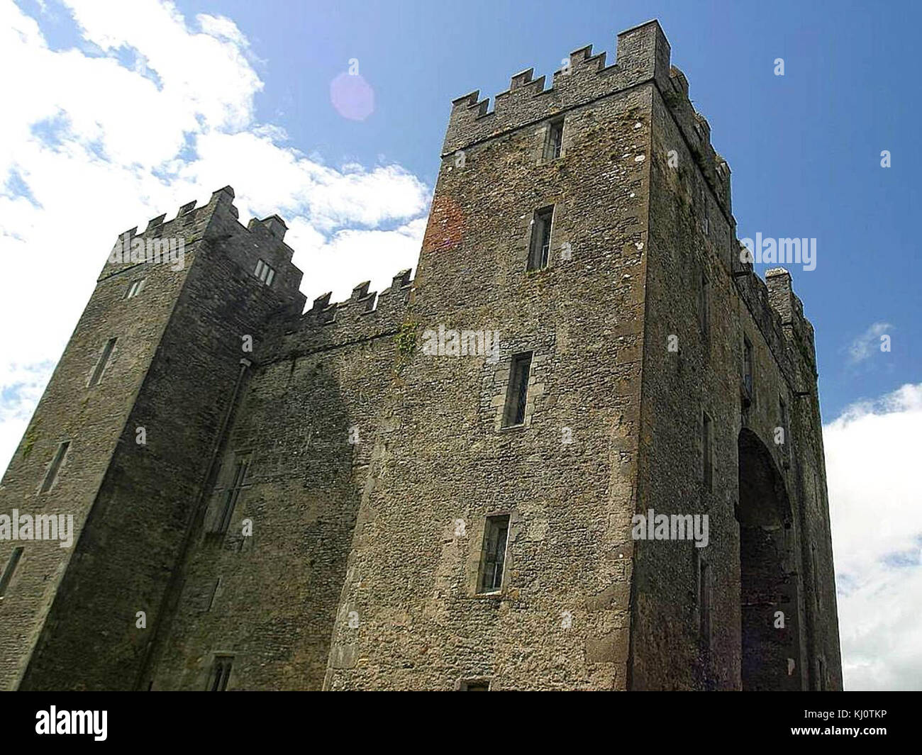 Bunratty castle (1 Stock Photo - Alamy