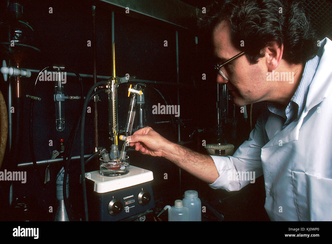 Pharmaceutical formulation hi-res stock photography and images - Alamy