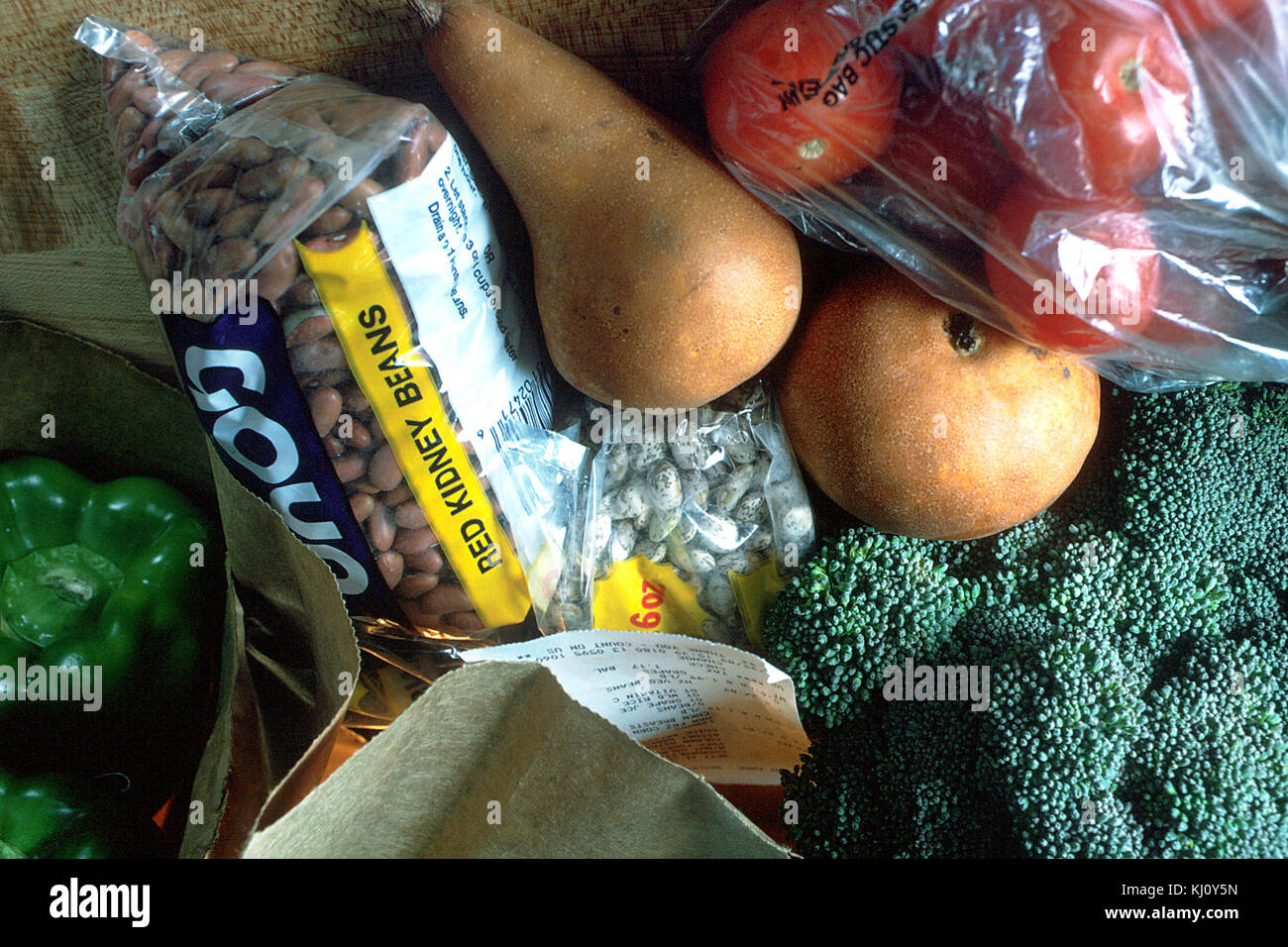 Grocery bag of healthy foods Stock Photo - Alamy