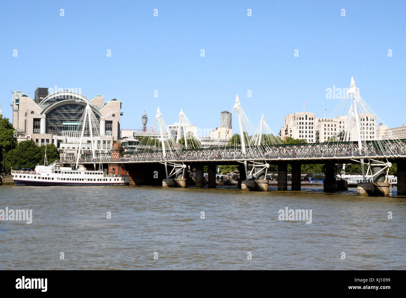 Charing Cross Station and the Hungerford and Golden Jubilee Bridges ...