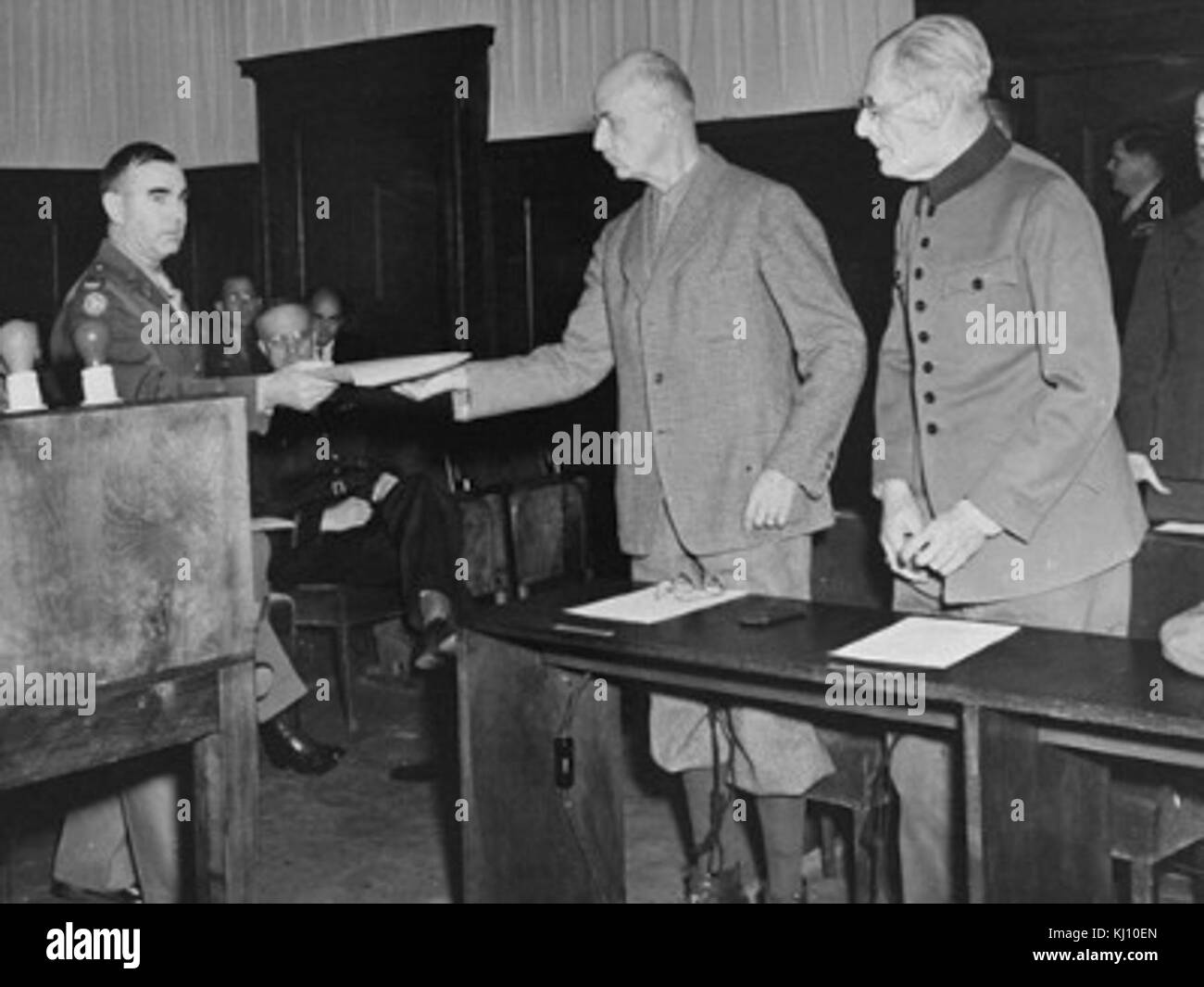 List of charges hi-res stock photography and images - Alamy