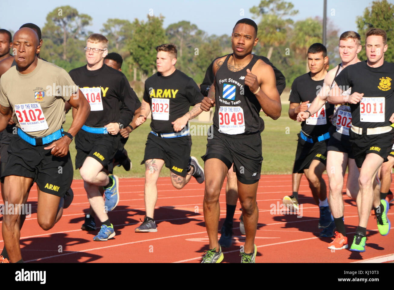 Soldiers with 3rd Infantry Division run a 10K race during Marne Week ...