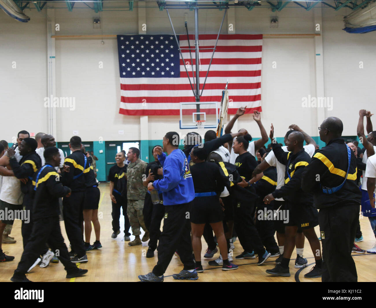 Soldiers assigned to 703rd Brigade Support Battalion, 2nd Brigade ...