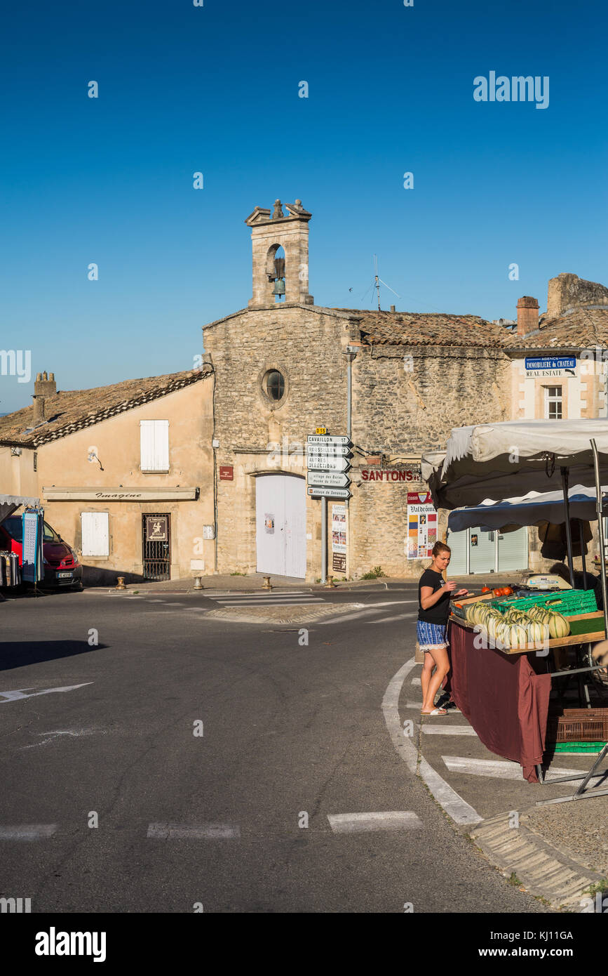 Street market, Gordes, Provence, France, Europe Stock Photo - Alamy