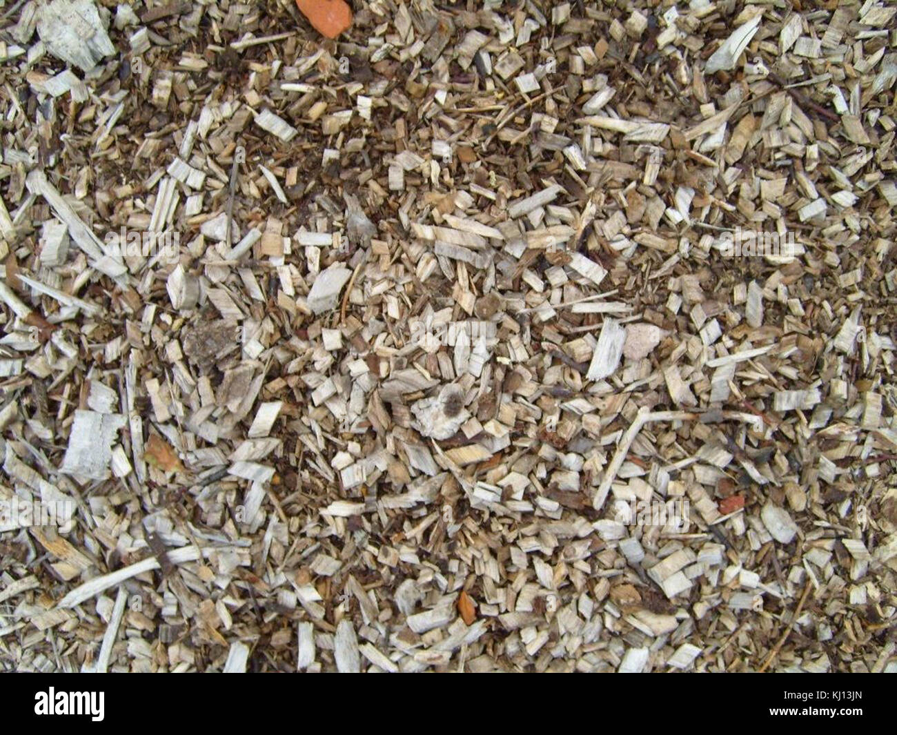 Shredded wood refers to wood that has been cut or processed into ...
