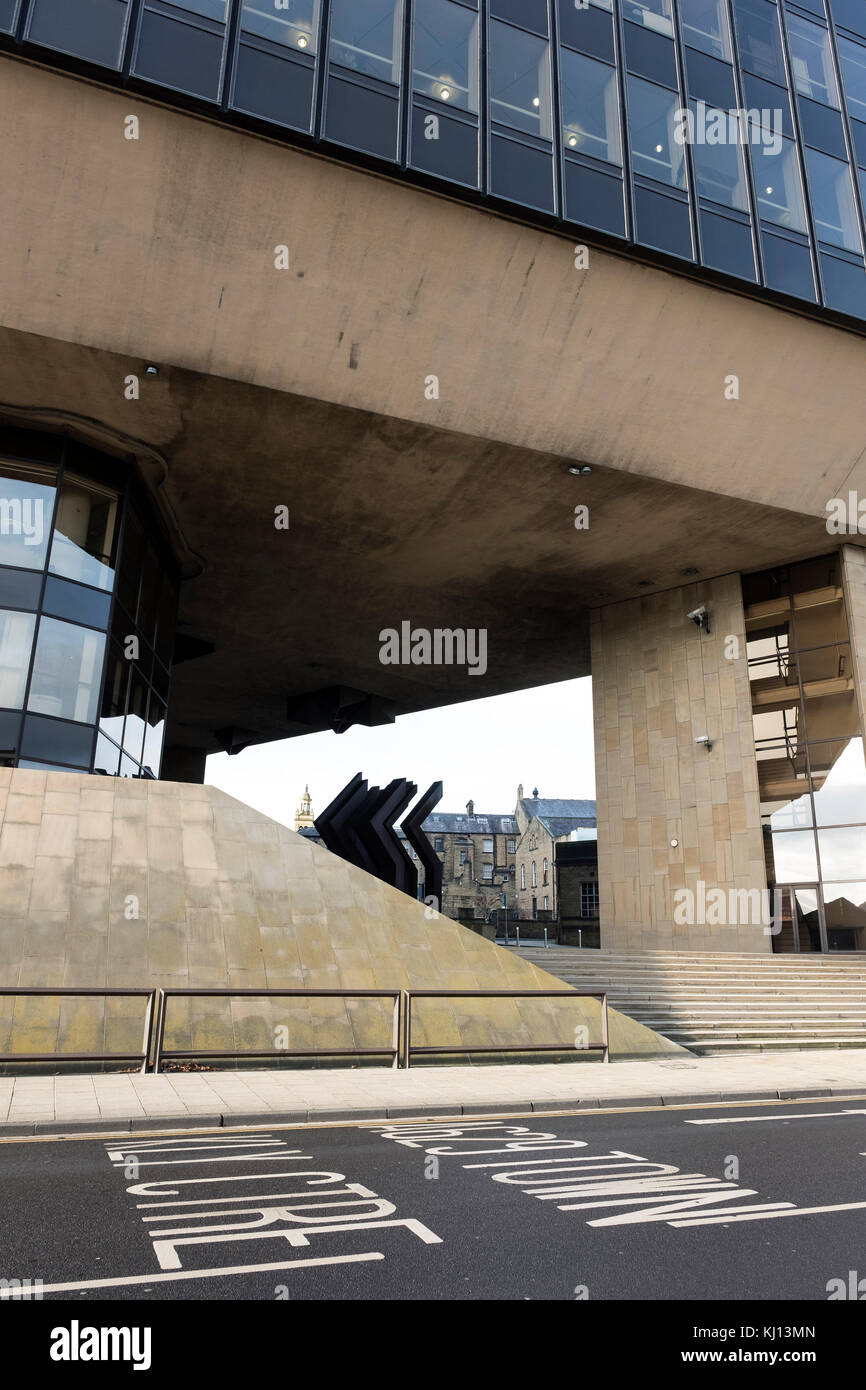 Lloyds Building, Halifax Stock Photo - Alamy Lloyds Building, Halifax Stock Photo - Alamy