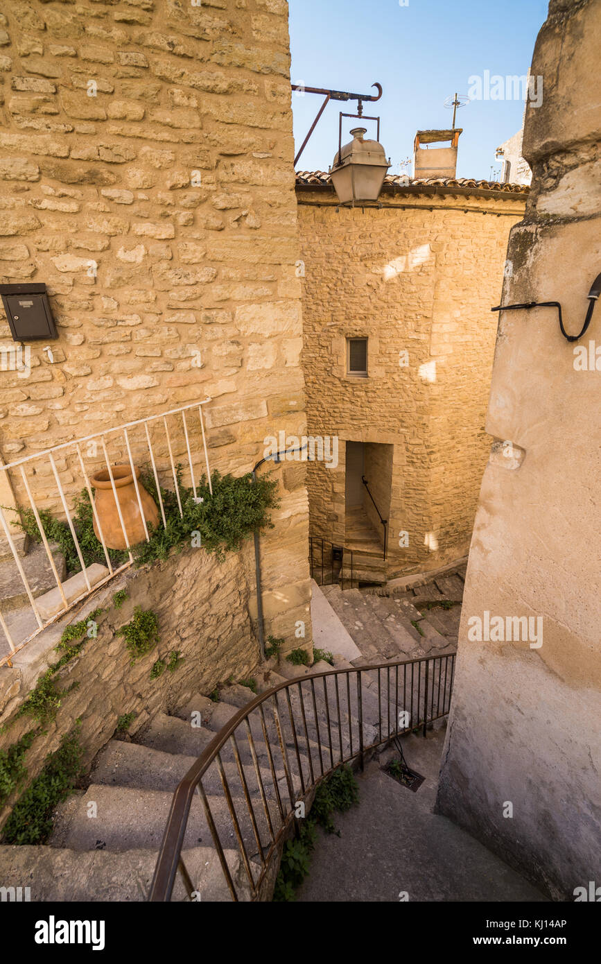 Street of medieval village of Gordes, Provence, France Stock Photo - Alamy