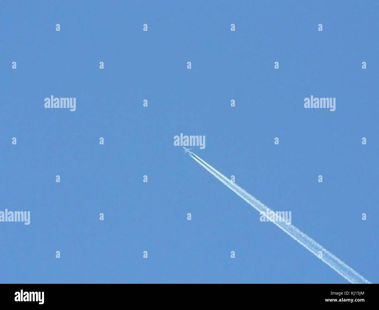 High pressure jet stream creating hi-res stock photography and images ...