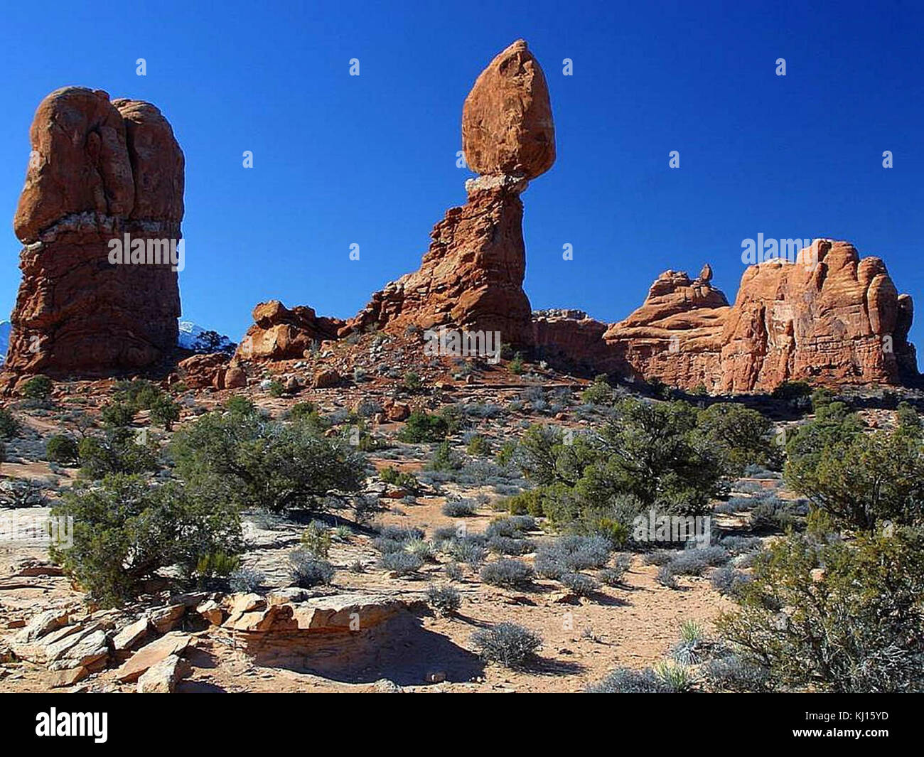 Arches national parks balancing stones balanced Stock Photo - Alamy