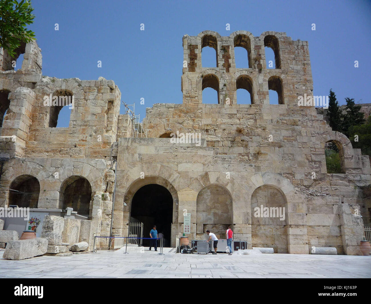 Antique greek temple building in Athens Stock Photo - Alamy