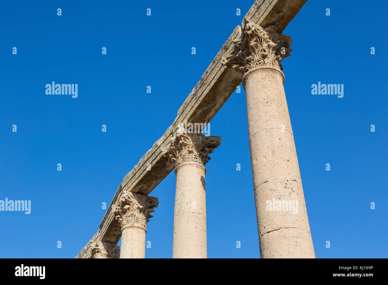 Roman pillars hi-res stock photography and images - Alamy